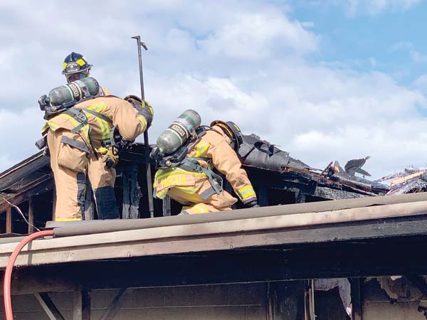 Fire burns home in Kahului | News, Sports, Jobs - Maui News